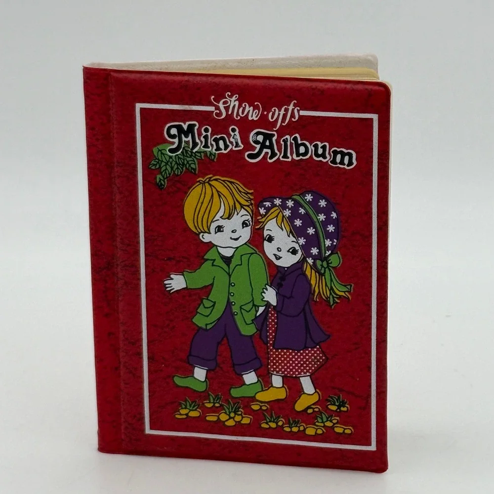 Agora Int'l Ltd | Accents | Vintage Showoffs Mini Photo Album Red Agora ...
